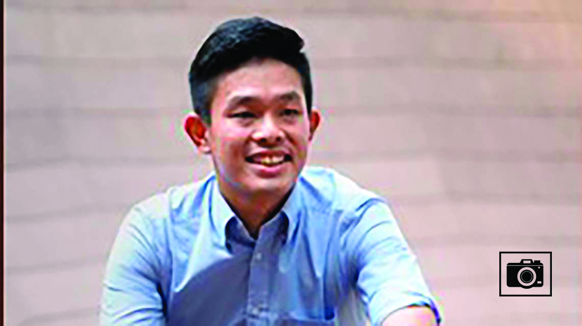 Student's Tea with Mr David Hoe - Tembusu College